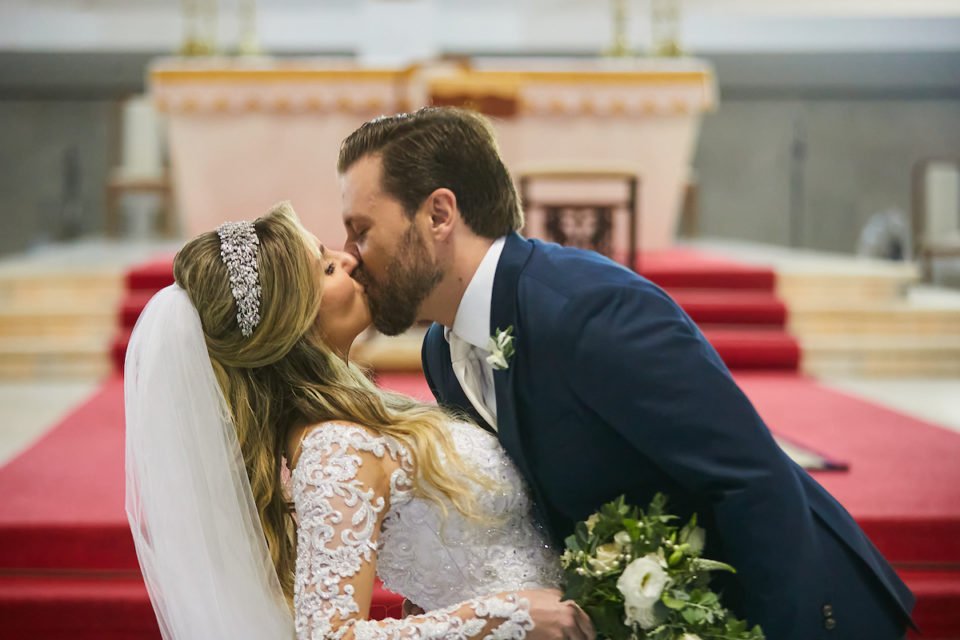 Maria Regina Benevides e Felipe Schaedler se casam com bênção do papa ...