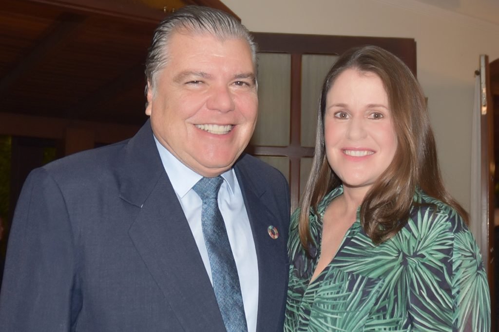 José Sarney recebe familiares e autoridades em jantar de aniversário ...