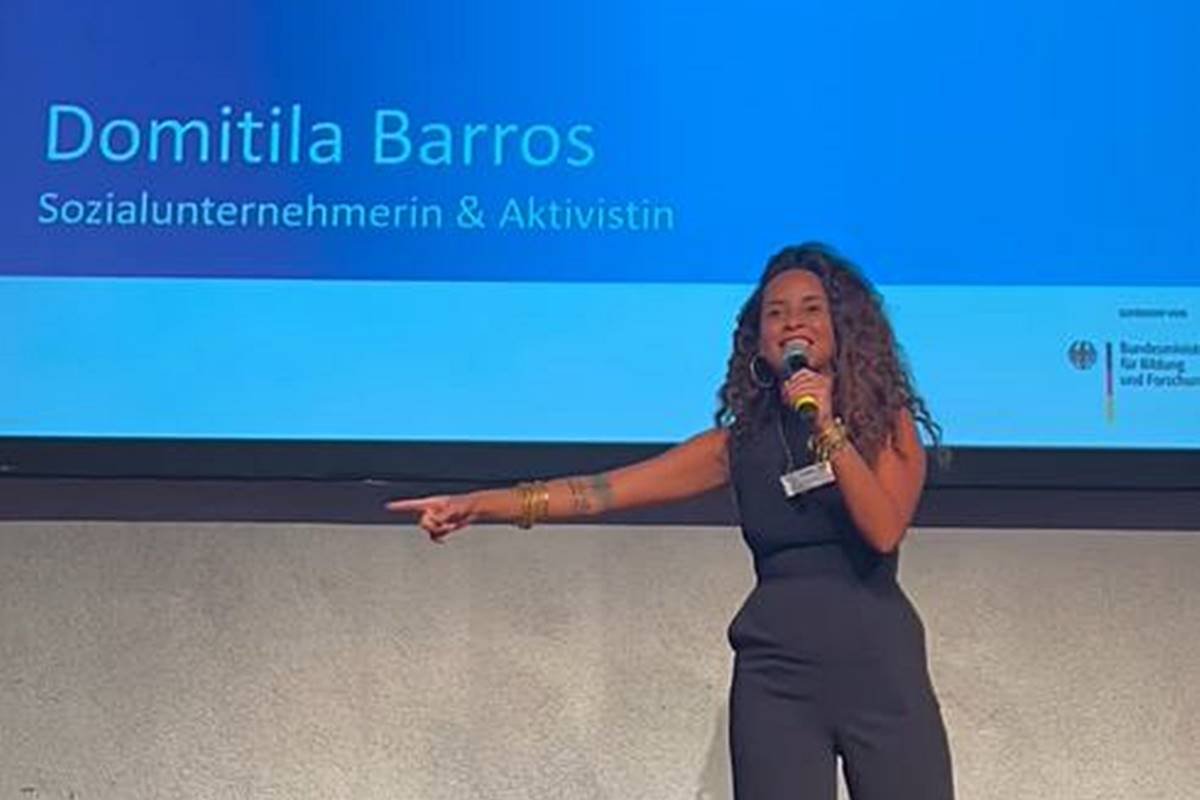 Domitila interrompe discurso na Unesco e manda recado a brasileiros ...