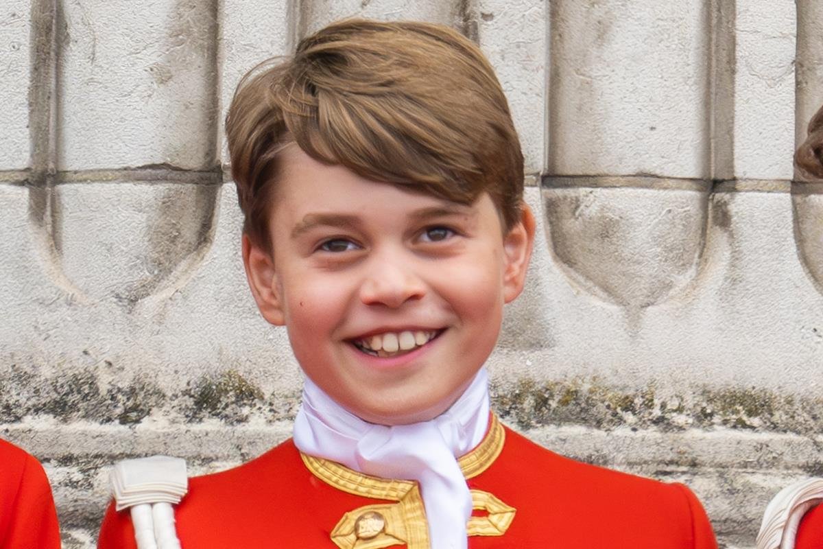 William e Kate publicam foto inédita para brindar os 10 anos de George ...
