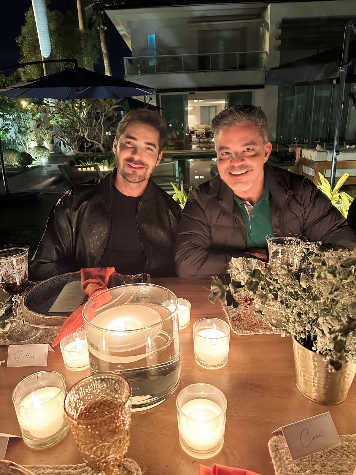 Thiago Miranda e Fausto Stauffer celebram Simone Souto e Isa Kodama | Metrópoles