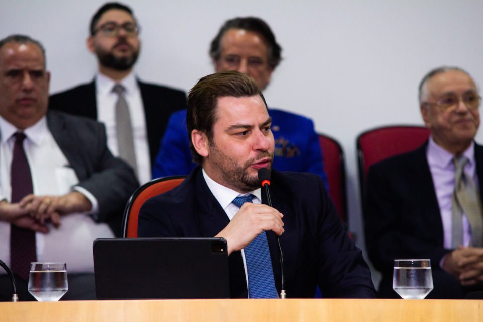 Autoridades marcam presença na posse de presidente e vice do STJD ...