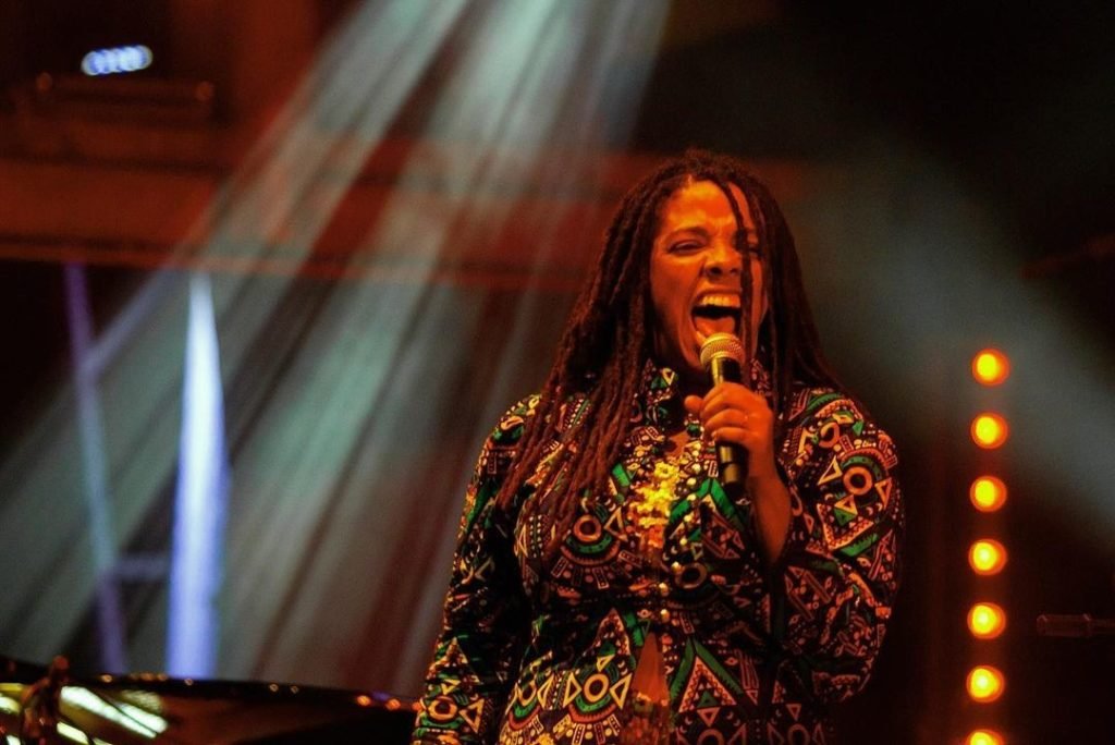 Maíra Freitas lança Ayé Òrun e exalta álbum feito por equipe totalmente ...