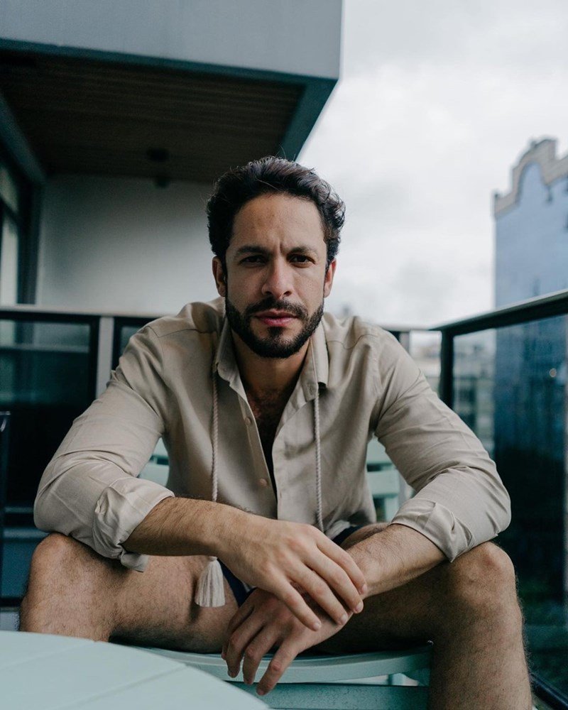 Rainer Cadete causa ciúmes em atores de Terra de Paixão. Saiba mais ...