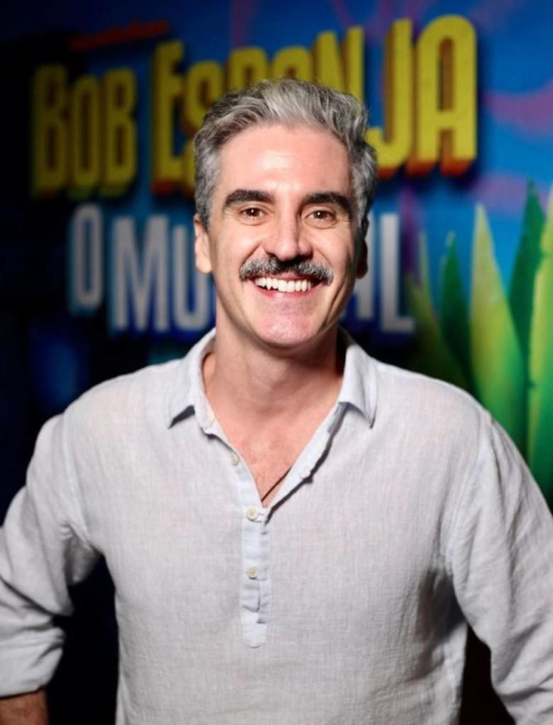 Novo humorístico terá Vítor diCastro e Marcelo Laham como casal ...