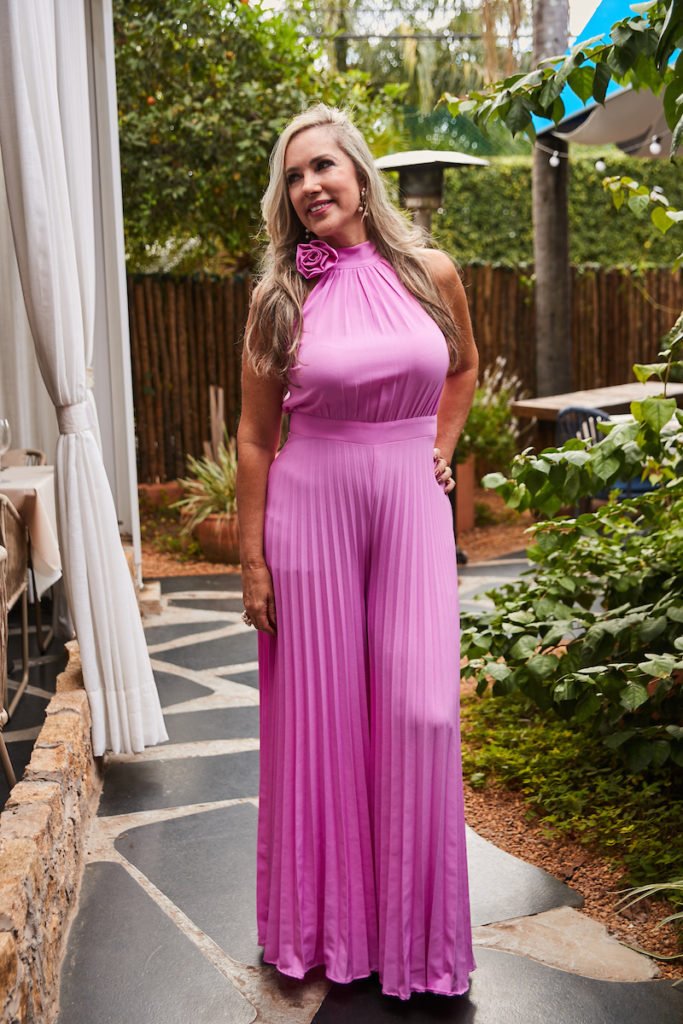 Susy Gonzalez brinda aniversário com almoço entre amigas no Cozze ...