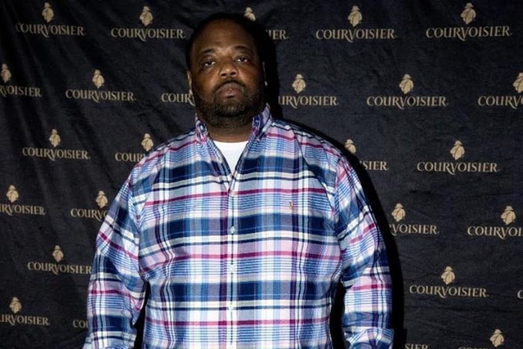 Rapper americano morre após desmaiar em palco durante show | Metrópoles