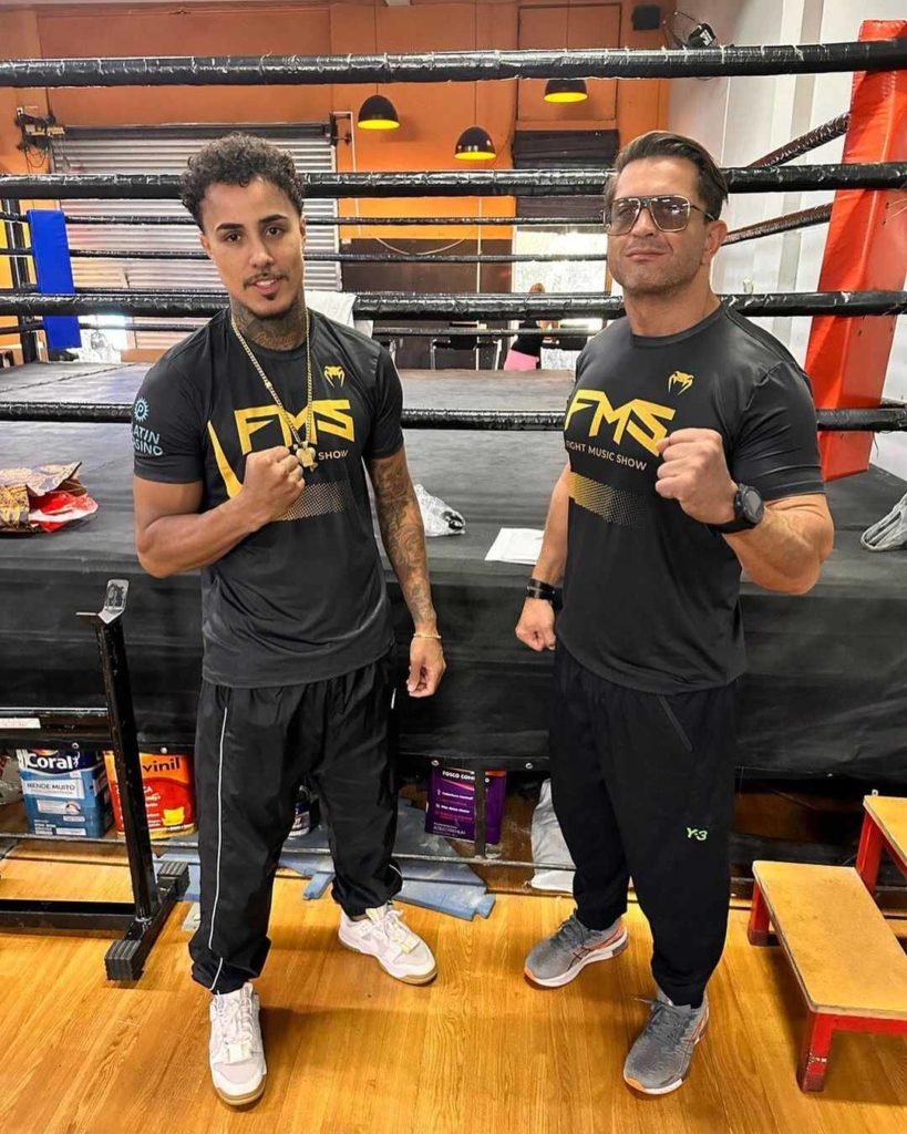 Vídeo: Dynho Alves e Livinho trocam farpas antes de subirem no ringue ...