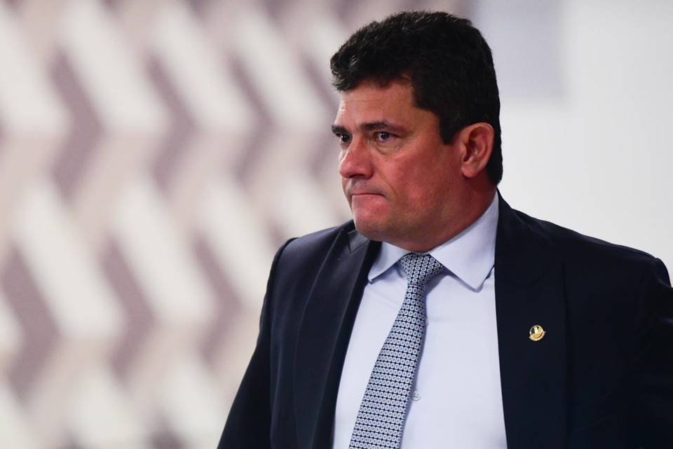 Em sabatina com Zanin, Moro revive casos da Lava Jato e questiona ...