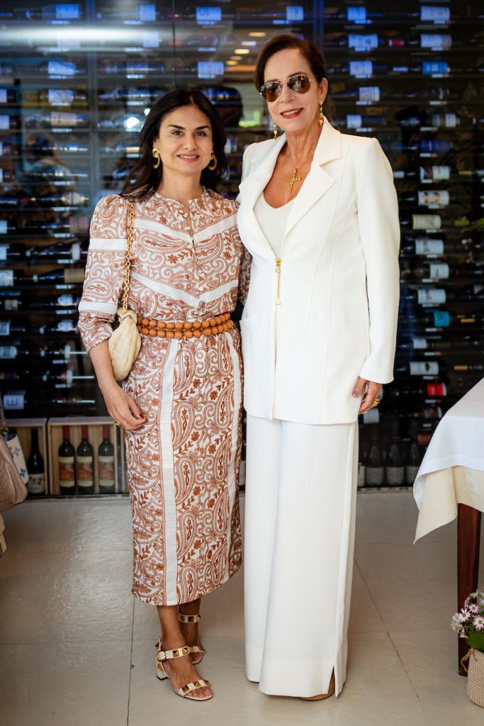 Letícia Cunha e Elisa Monteiro comemoram aniversário em dose dupla ...