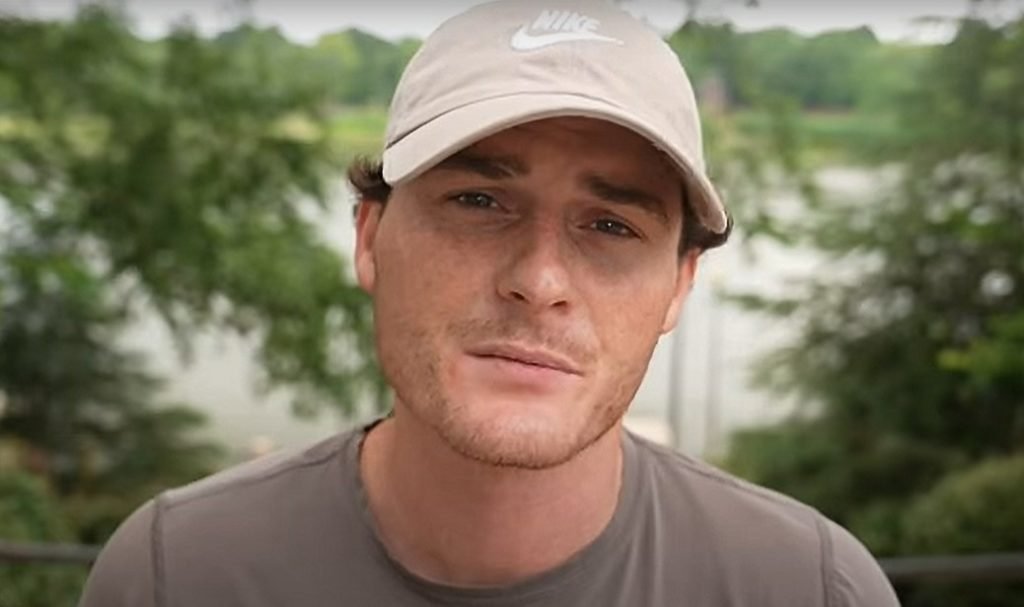 Youtuber que faria expedição em submarino do Titanic diz que escapou da ...