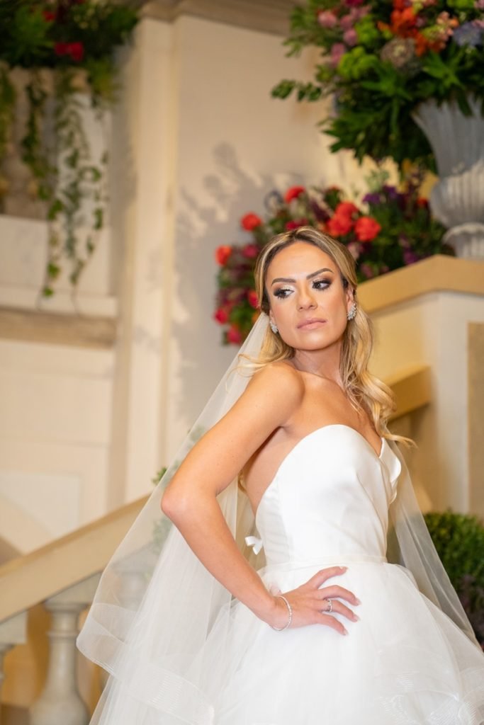 Renata Tuma Pupo e Ricardo Sales trocam alianças no Copacabana Palace ...