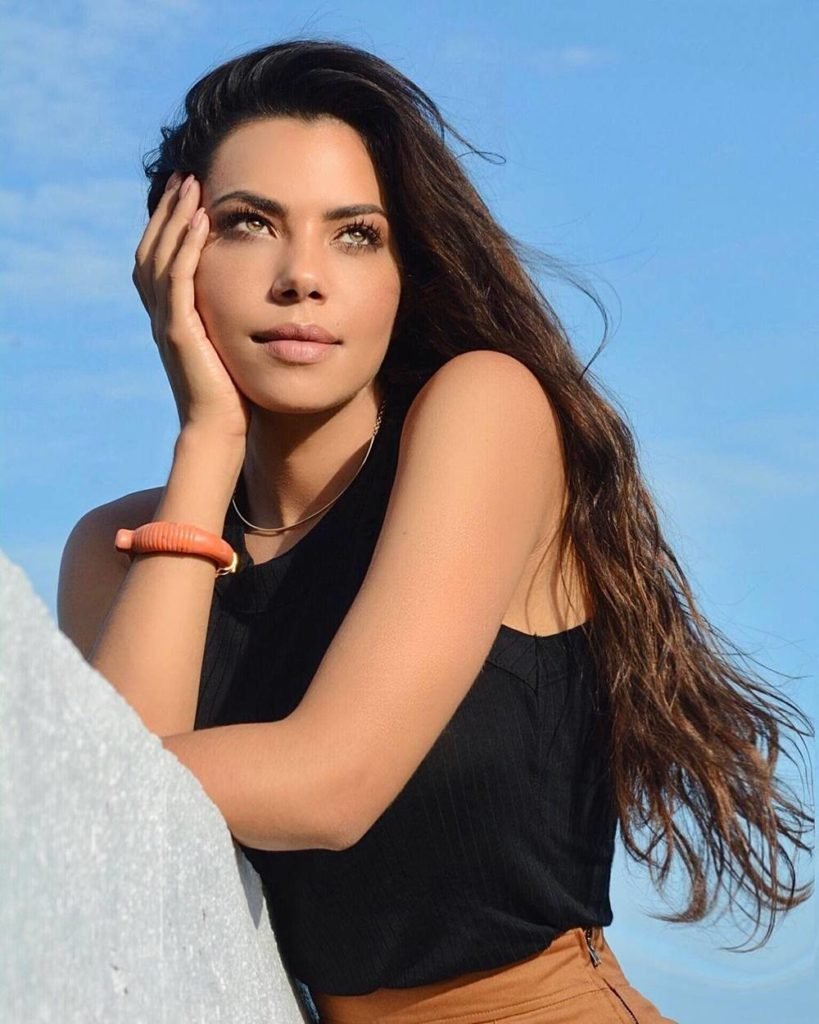 Jeniffer Setti detalha novos trabalhos e fala de sua estreia nos EUA ...