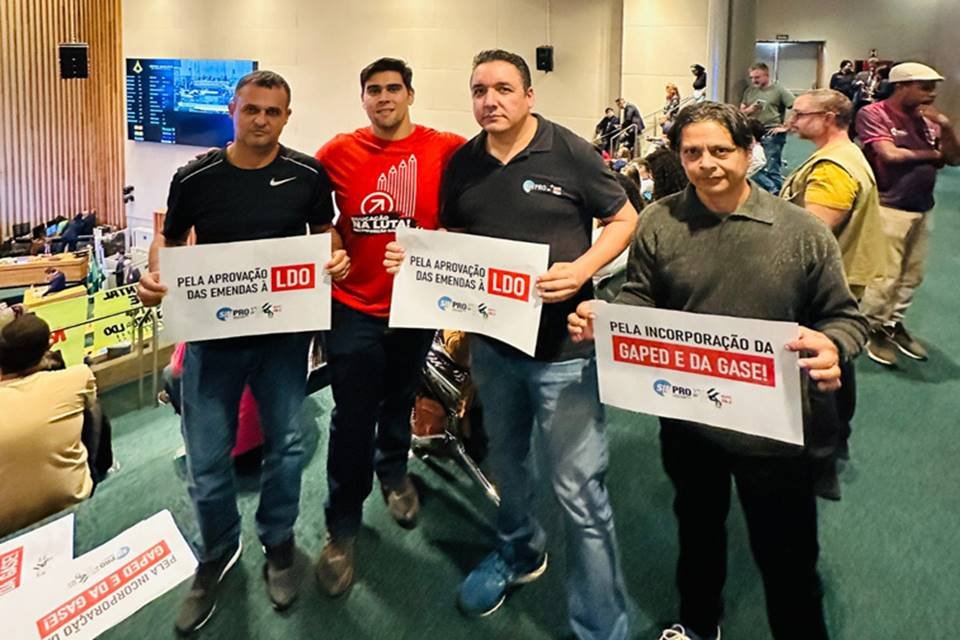 Sinpro cobra aprovação de projeto que reajusta salários de professores ...