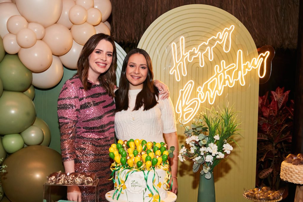 Zoe Martínez comemora aniversário em festa prestigiada por autoridades ...