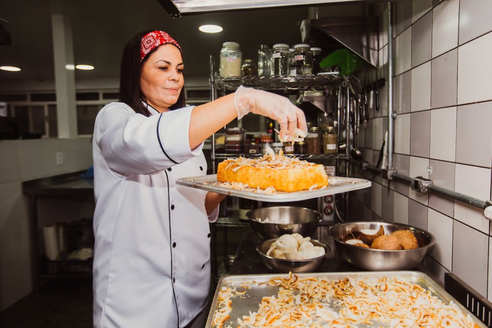 Descubra de onde vem os deliciosos bolos que estão conquistando o DF ...