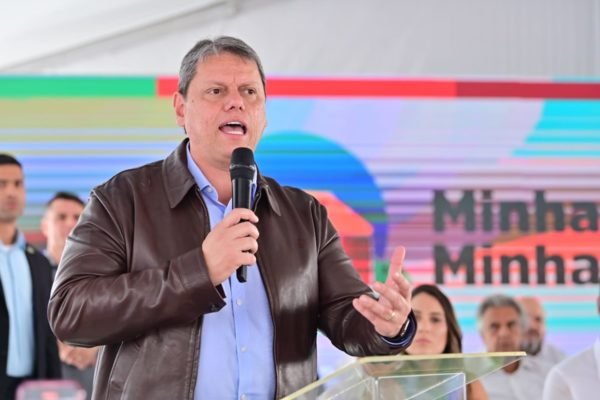 Deixem Tarcísio de Freitas governar São Paulo em paz, e bem | Metrópoles