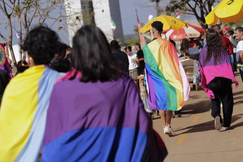 Câmara Adia Votação Projeto Que Proíbe Casamento Homoafetivo Metrópoles