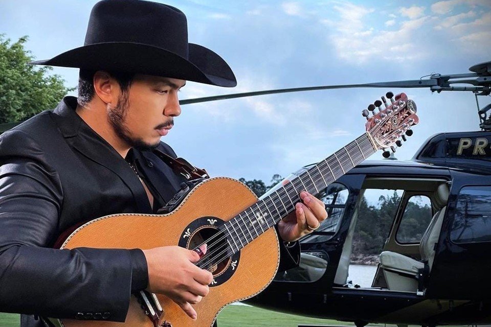 Violeiro Lyan cria versão “da roça” de tema de Missão Impossível: veja ...