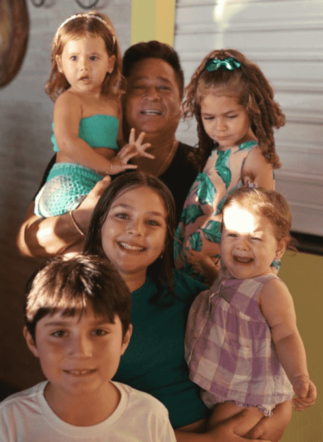 Leonardo reúne os filhos para comemorar 60 anos | Metrópoles