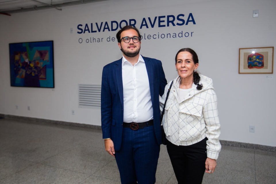 Coquetel marca a abertura da exposição Salvador Aversa no MAB | Metrópoles