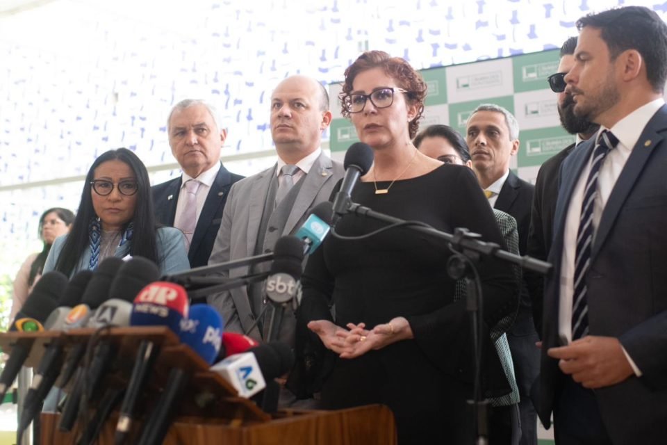 Hacker recebeu R$ 13,5 mil via Pix de membros do gabinete de Zambelli ...