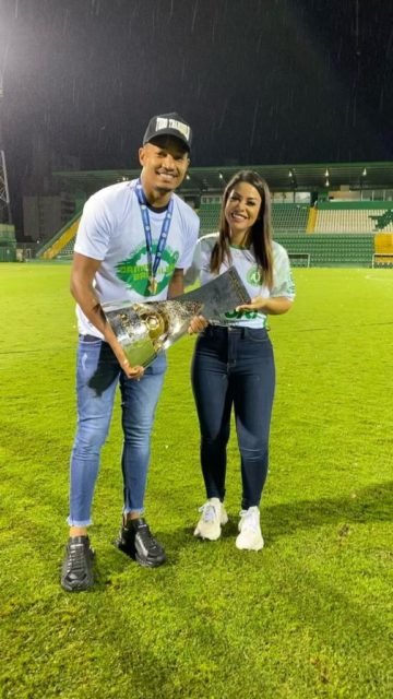 Vídeo: Bruna Miller afirma que teve um caso com Casemiro | Metrópoles