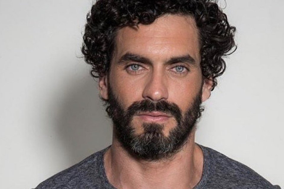 Ex-ator da Globo, Nikolas Antunes posta nudes no Instagram | Metrópoles