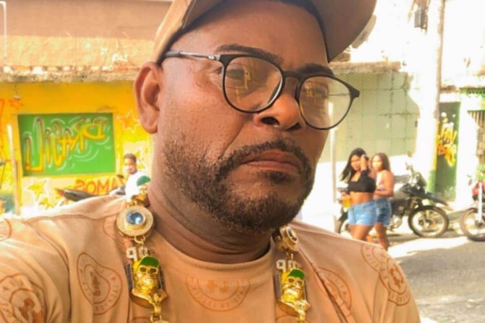 Vídeo: homens armados atiram para o alto em show de MC Colibri | Metrópoles