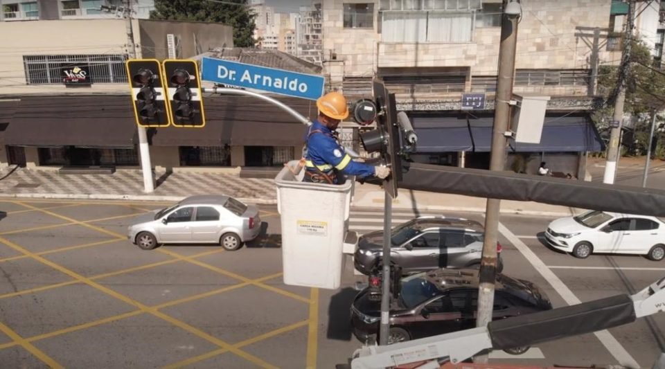 SP ganha primeiros semáforos inteligentes; veja como funcionam | Metrópoles