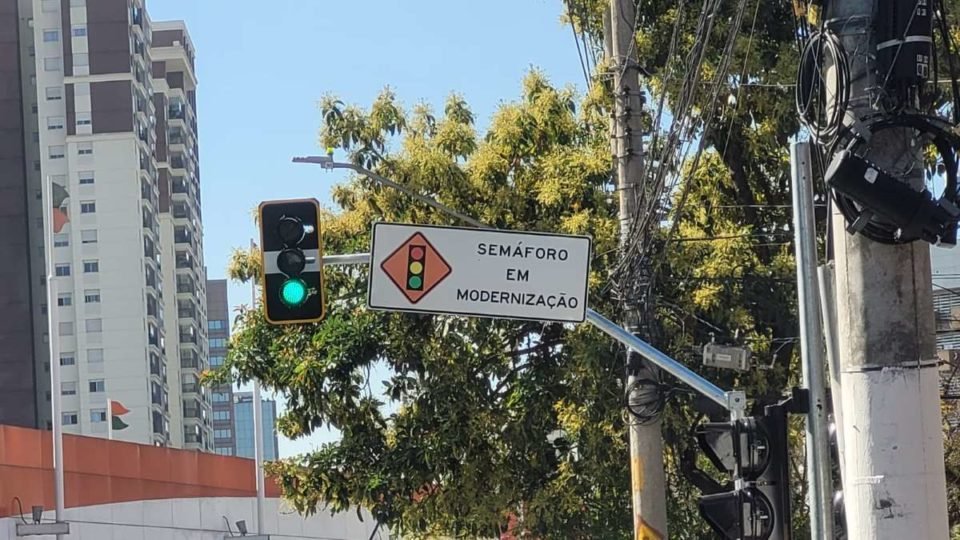 SP ganha primeiros semáforos inteligentes; veja como funcionam | Metrópoles