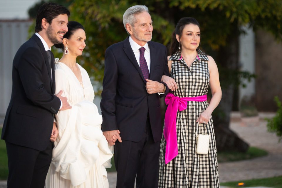 Elizabeth Amorim e Antonio Veronese se casam em fim de tarde especial ...