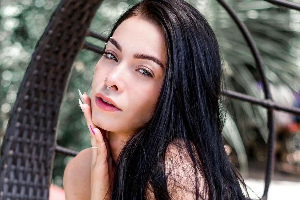 Modelo faz o “marido de corno” no OnlyFans e conquista famosos | Metrópoles