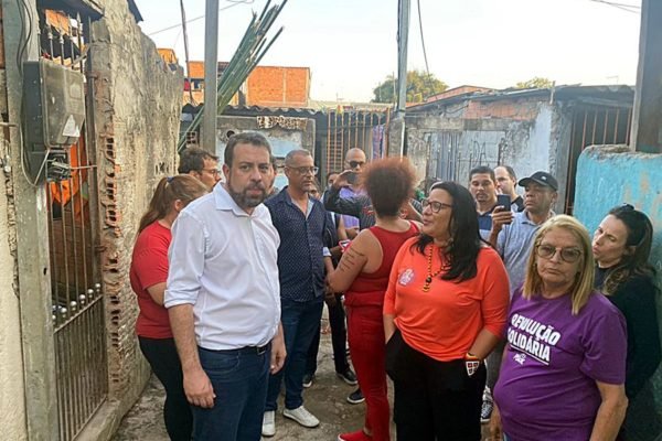 Boulos evita temas nacionais e mira asfalto e moradia contra Nunes ...