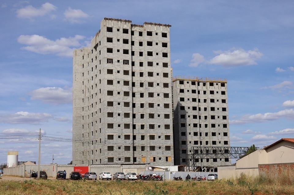 Aparecida (GO) emprega mais de 12 mil pessoas na construção civil ...