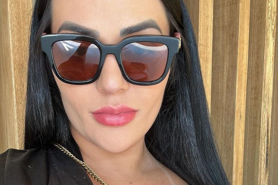 Influenciadora é internada após complicações em cirurgia plástica ...