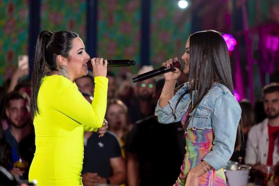 De RBD a Exalta: Day e Lara regravam hits nacionais no ritmo sertanejo ...