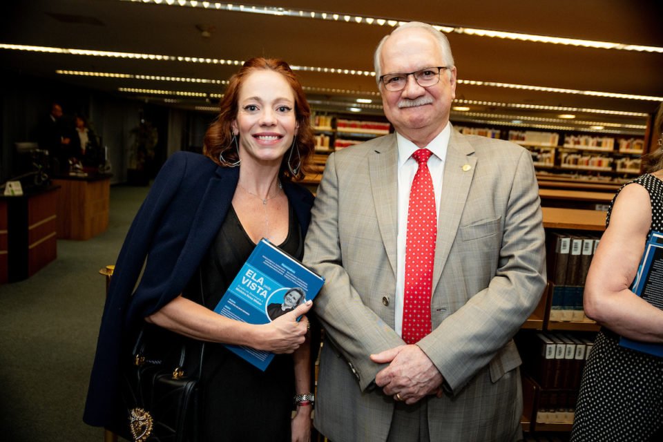 Grupo Elas Pedem Vista lança livro em homenagem a Rosa Weber no STF ...