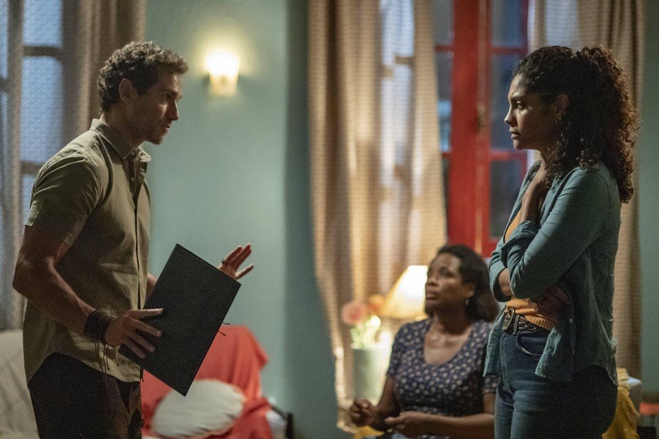 Terra e Paixão: após cair em golpe, Aline consegue recuperar terras ...