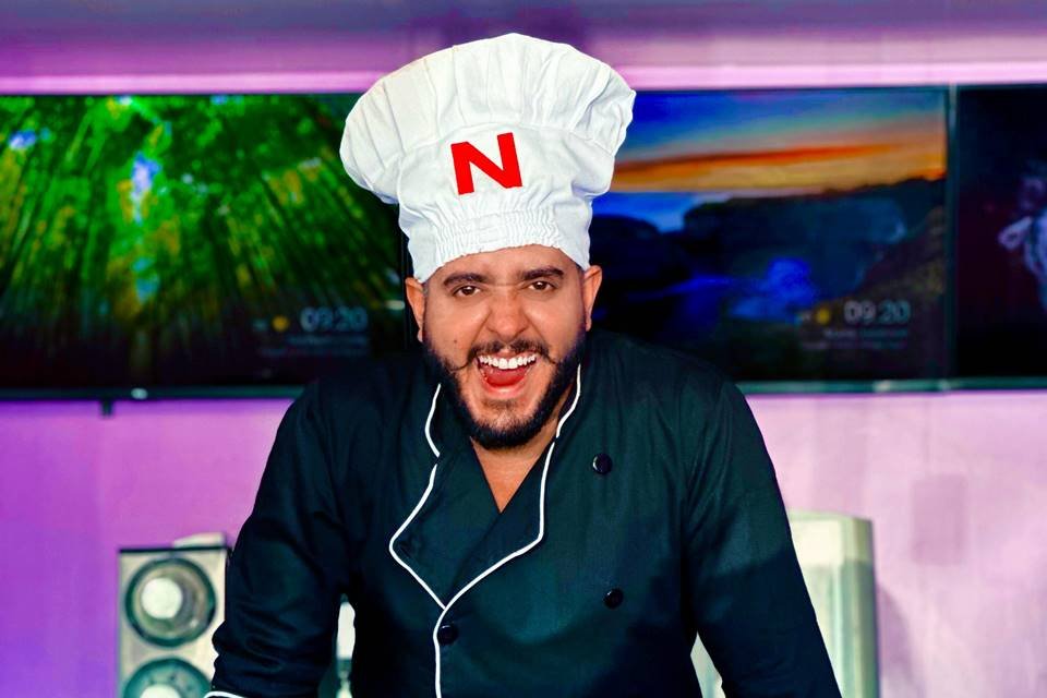 Promessa do pop nacional, Nahoum encarna alter ego em primeiro clipe | Metrópoles