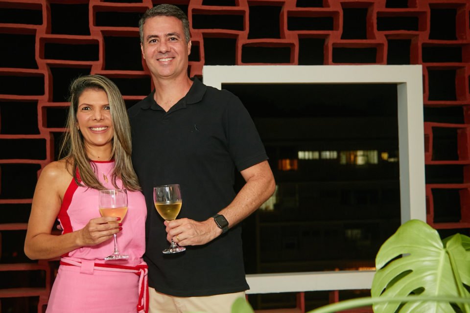 Arquiteto Samuel Lamas comemora aniversário em jantar intimista ...