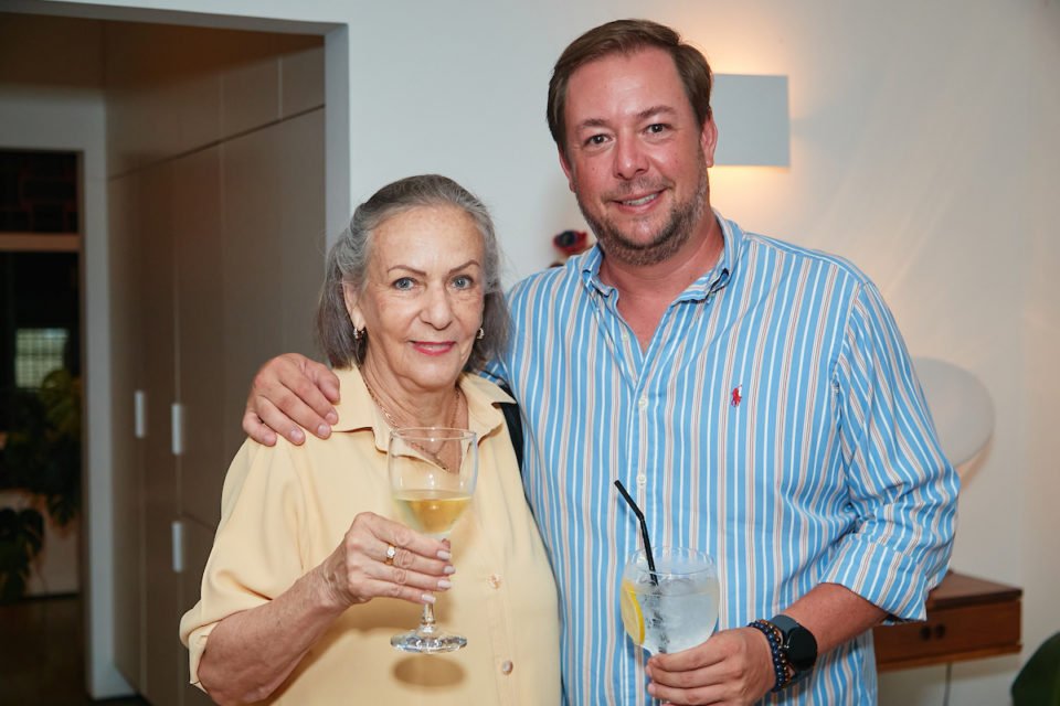 Arquiteto Samuel Lamas comemora aniversário em jantar intimista ...