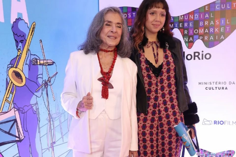 Filha de Betty Faria desabafa e chama a mãe de sociopata e narcisista ...