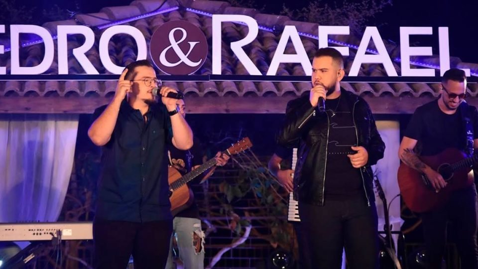 Conheça Pedro & Rafael, dupla que está brilhando na cena sertaneja ...