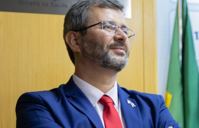 Batcu: grupos LGBT se manifestam sobre demissão no Ministério da Saúde ...