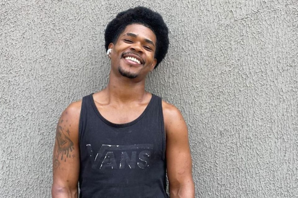 Preso injustamente, MC Tio Phil supera drama e mira sucesso musical ...