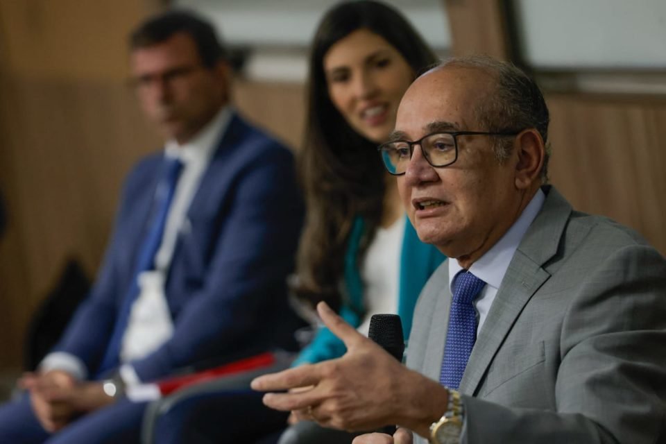 IDP promove a Job Fair, evento que conecta universitários a empresas ...