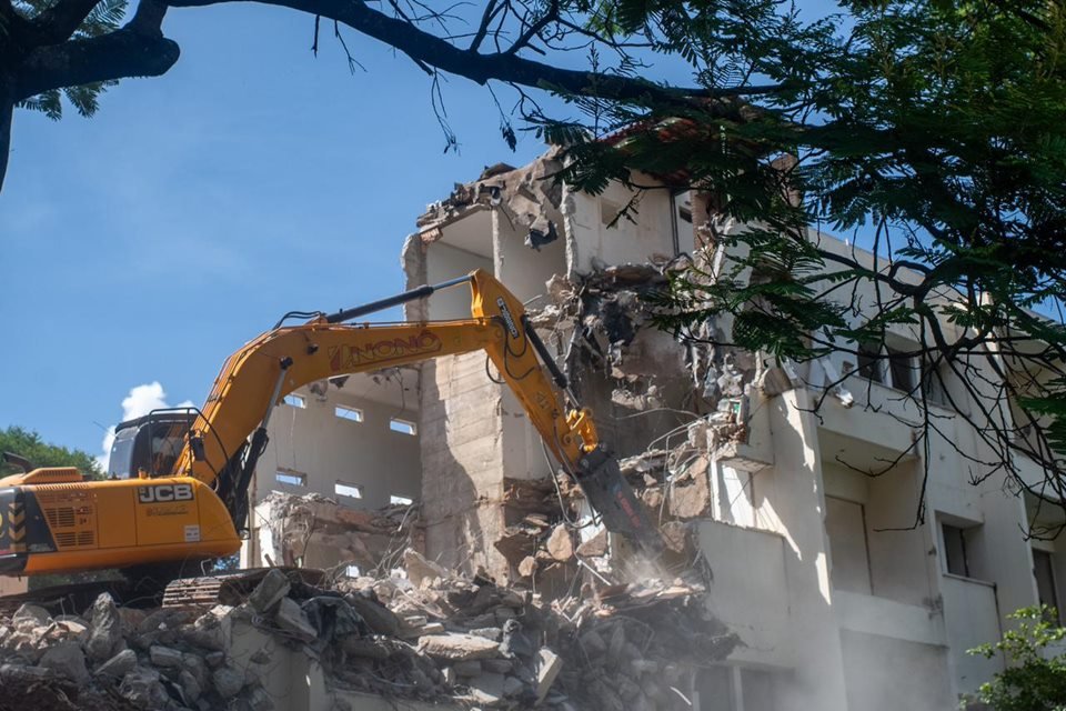 Vídeo: demolição de prédio altera rotina de moradores da Asa Sul ...
