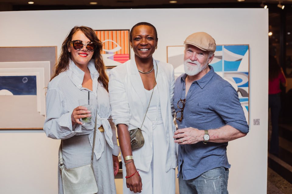 Coquetel marca abertura da mostra da artista irlandesa Fiona Murphy | Metrópoles