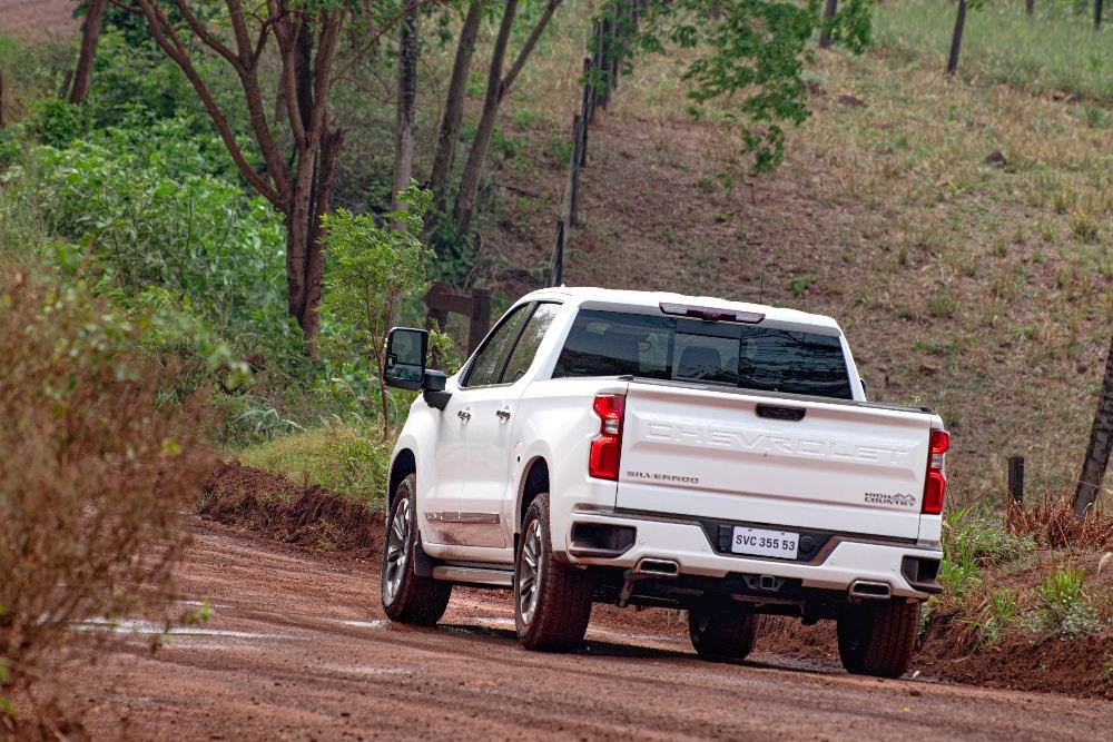 Silverado, recheada de tecnologia, chega ao mercado por R$ 520 mil ...